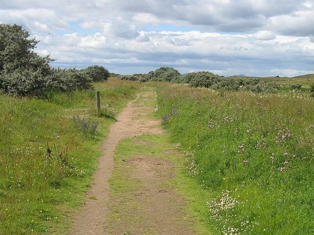 Visit Gullane: 2021 Travel Guide for Gullane, Edinburgh | Expedia