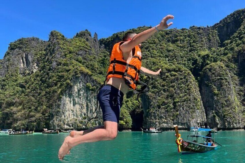 Phi Phi 4 Islands Early Bird by Speedboat Tour from Krabi