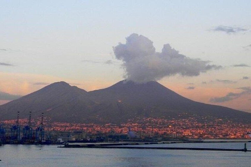 Pompeii and Mount Vesuvius Day Trip from Naples with Lunch