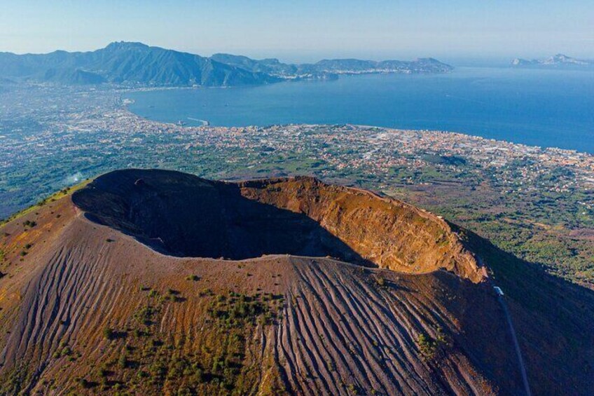 Pompeii and Mt. Vesuvius Full Day Tour with Pizza for Lunch