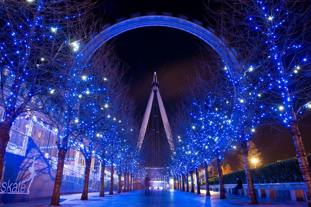 Illuminations Of London On Christmas Eve illuminations-of-london-on-christmas-eve