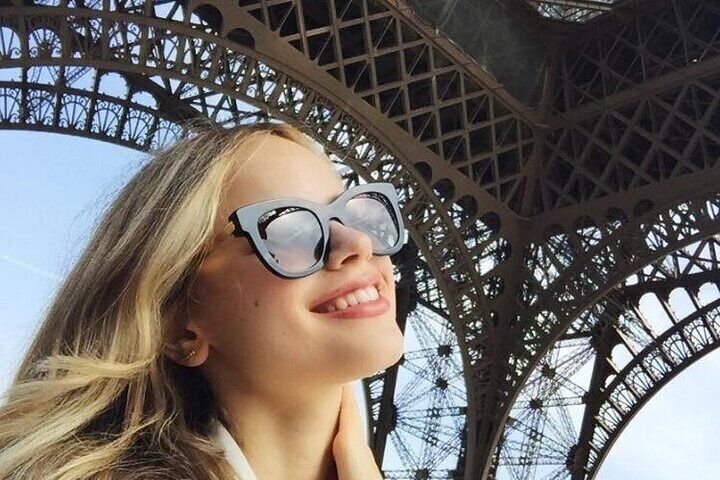 Skip the Line Eiffel Tower Ticket and Audio Guide Tour Commentary