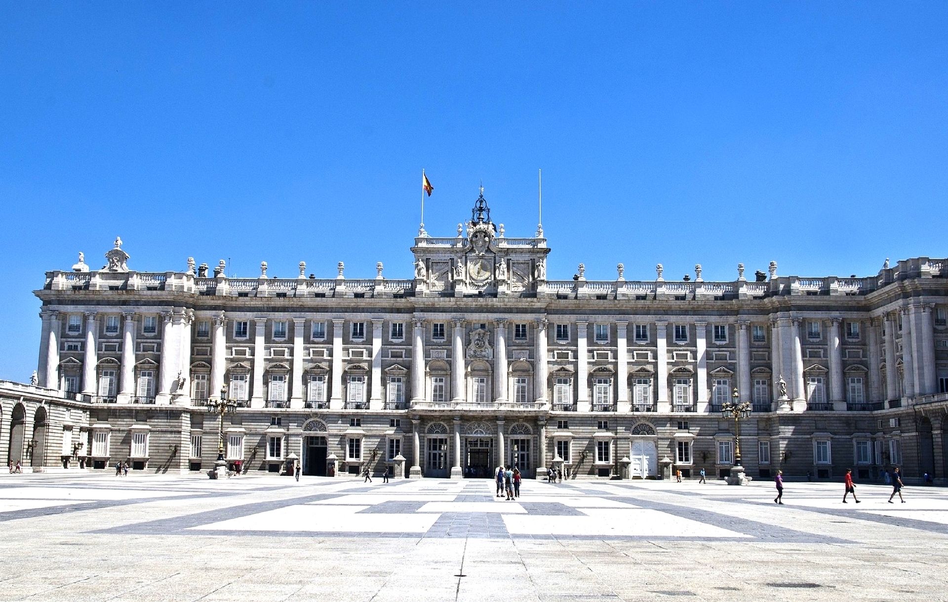 Skip-the-Line with Madrid’s Royal Palace Expert Guided Tour